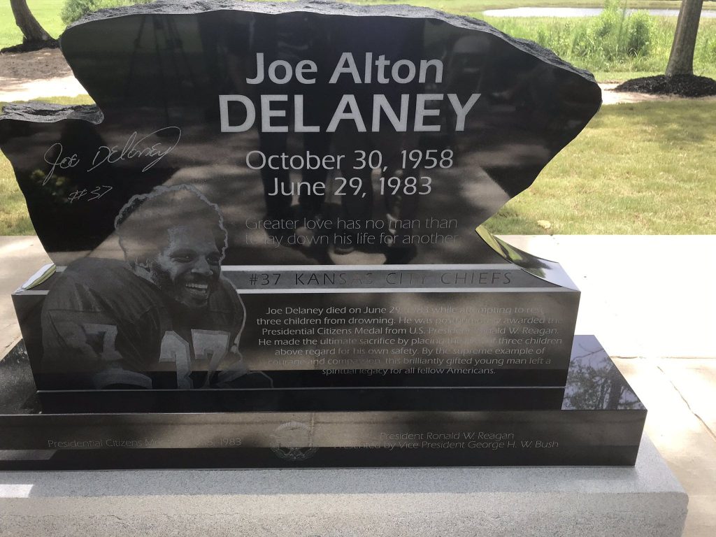 Joe Delaney Memorial monument unveiled at Monroe park - MDMH Monroe